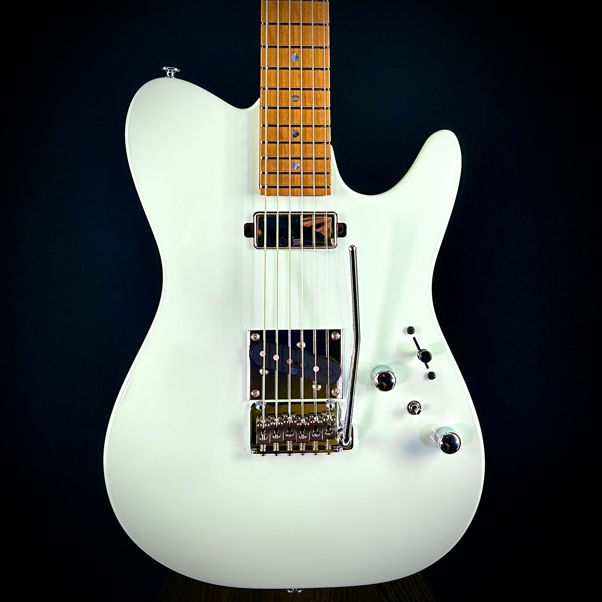 Ibanez Prestige AZS2200 – Music Villa MT