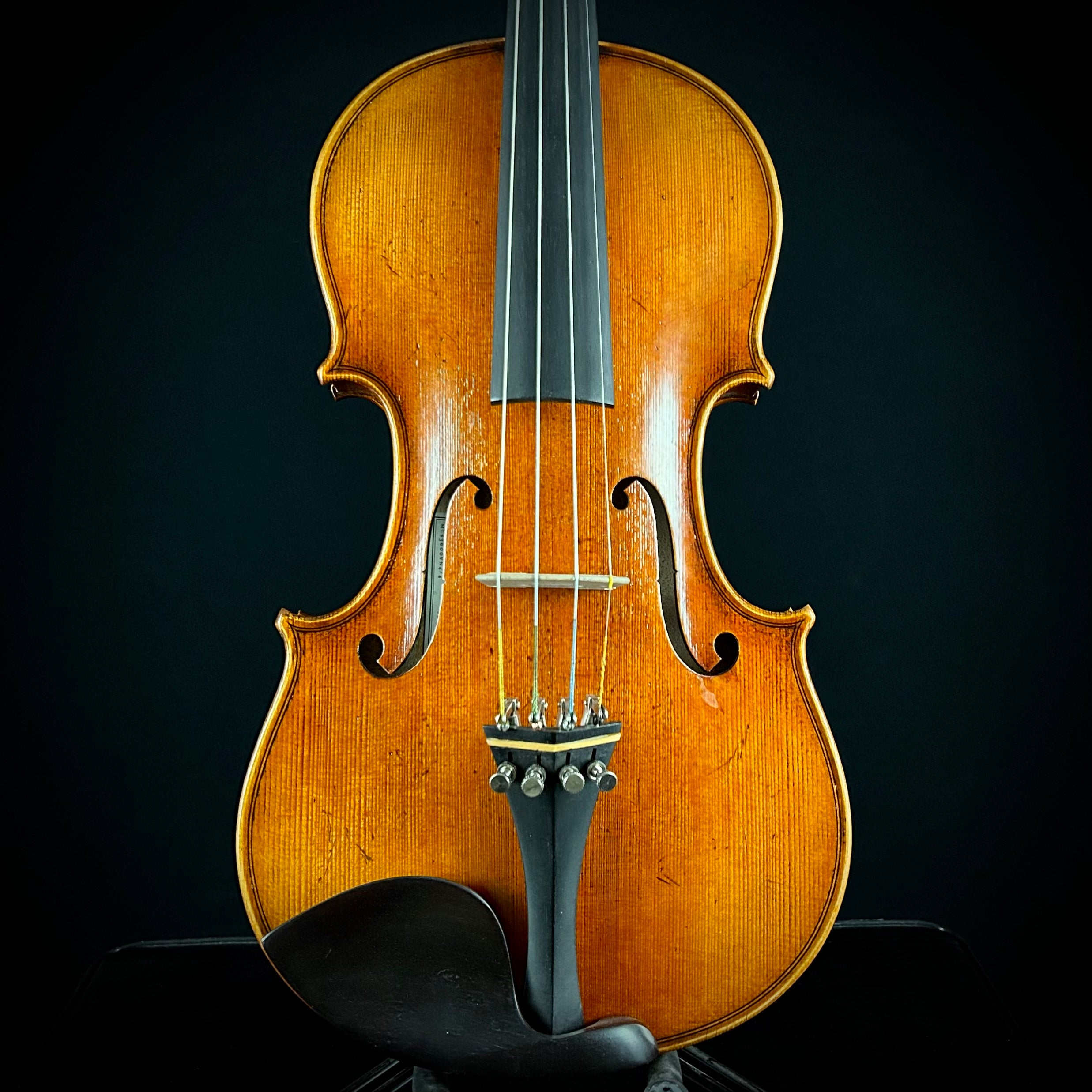 Maple leaf Haddock 16” Viola – Music Villa MT