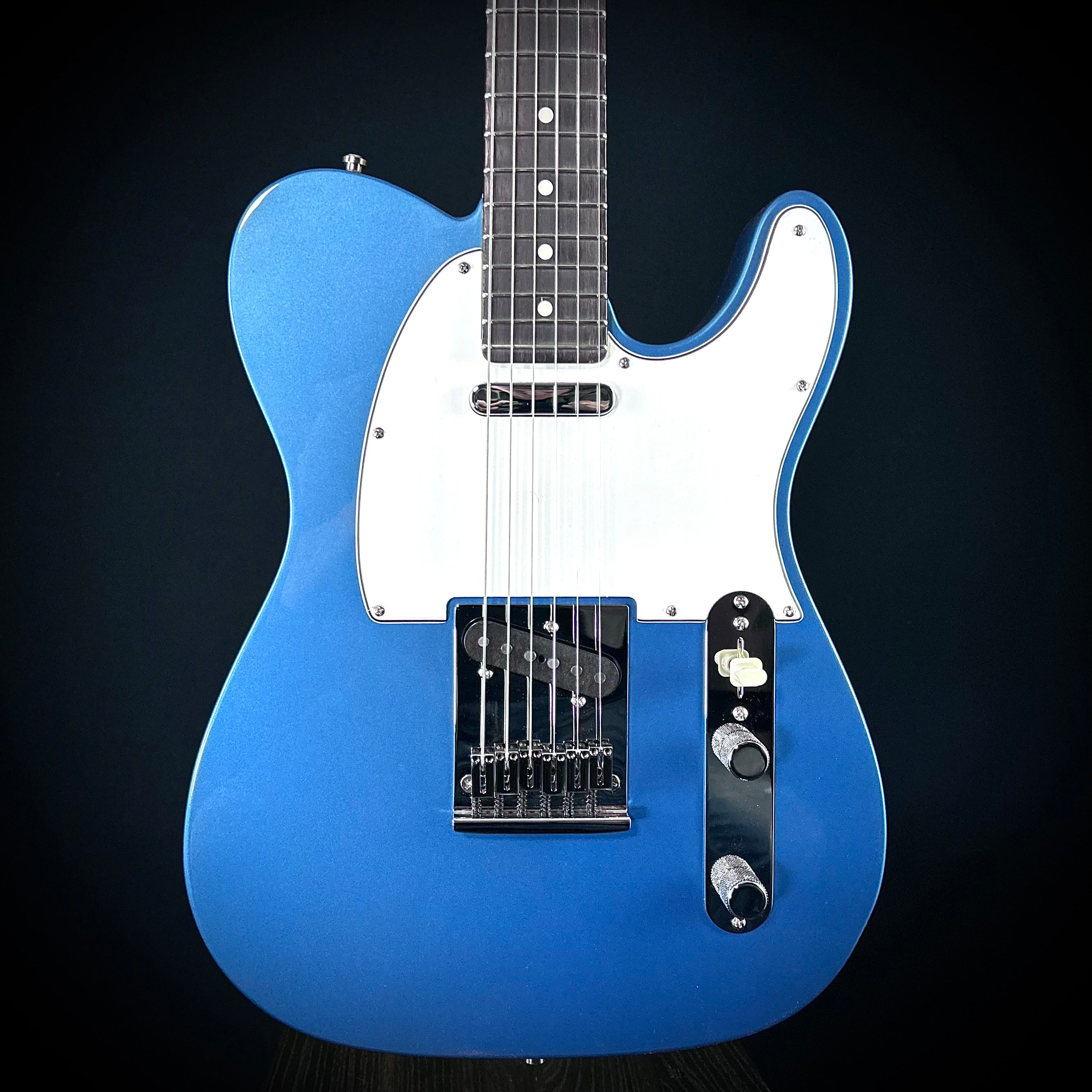Fender Custom Shop Deluxe Telecaster NOS – Music Villa MT