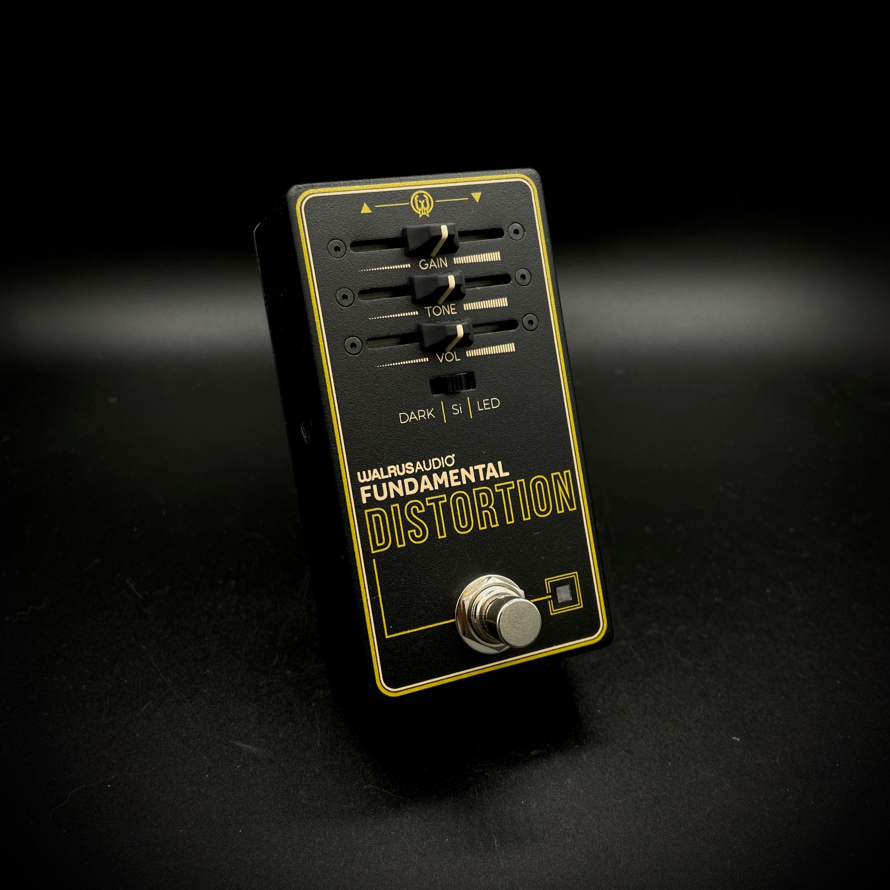 Walrus Audio Fundamental Series Distortion – Music Villa MT